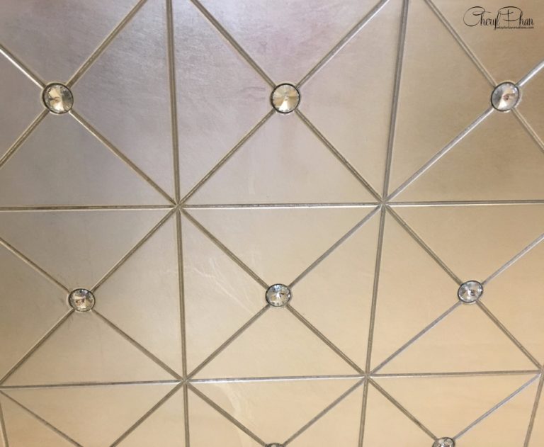 How to Create a Luxurious Office Space with a Little Bling